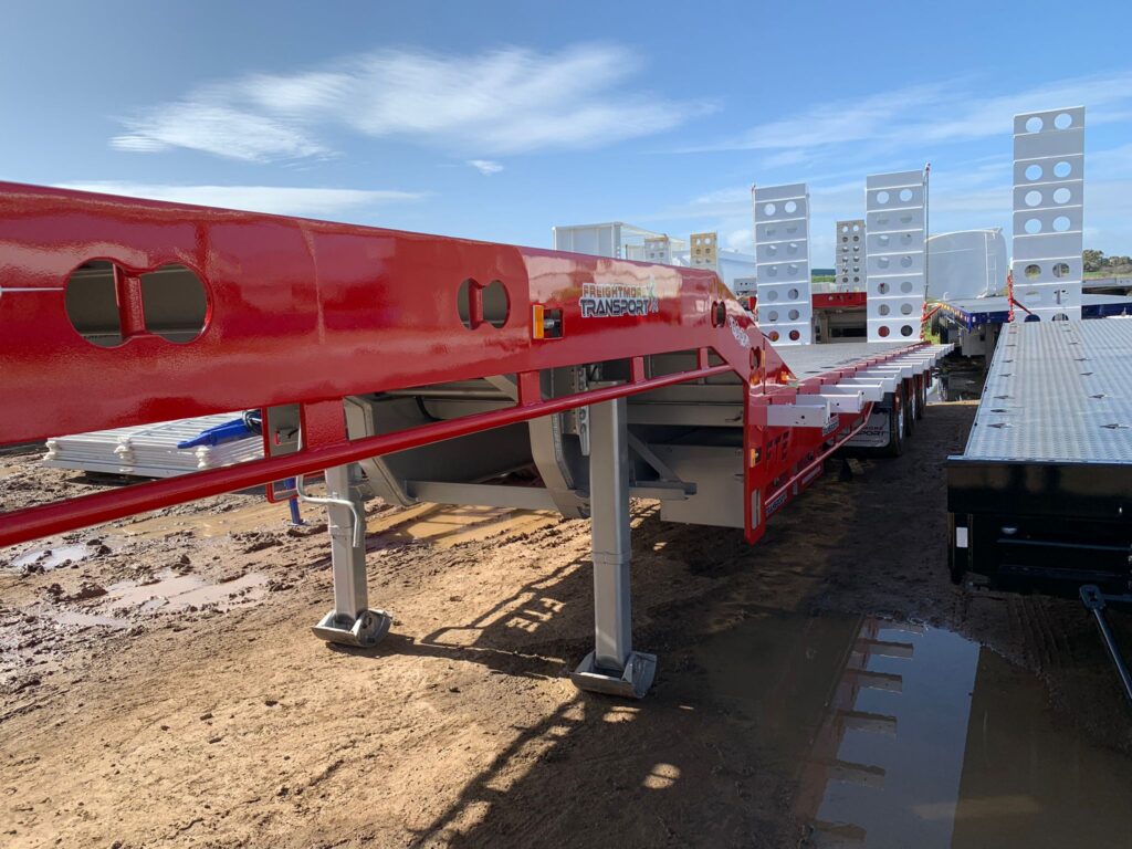 DROP DECK Out Riggers – Freightmore Transport