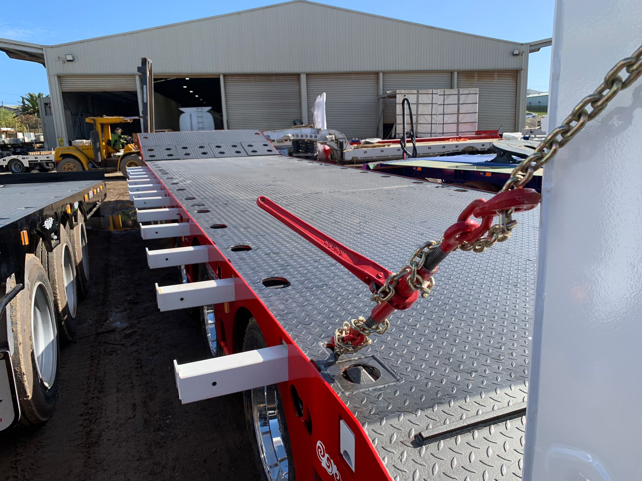 DROP DECK Out Riggers – Freightmore Transport